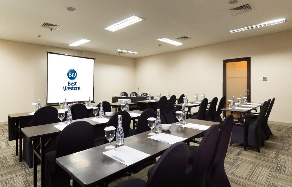 BEST WESTERN Papilio Hotel (Best Western Papilio Hotel) - Harga Promo ...