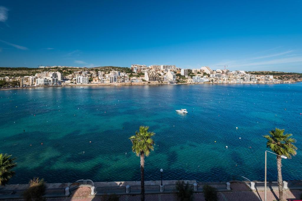 From €70 - Blue Harbour 3 bedroom seafront apartment with large yard on ...