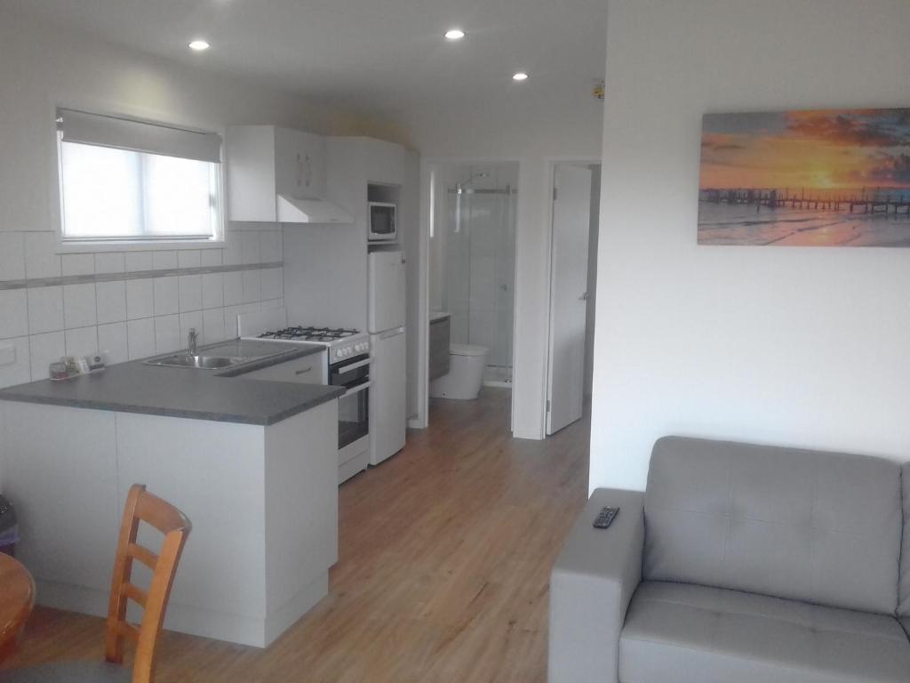 Gum Tree Caravan Park Hotel (Port Fairy) - Deals, Photos & Reviews