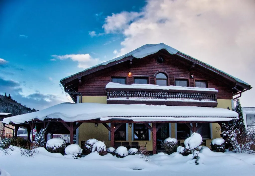 Villa Victoria Penzion, Liptovský Ján from €28 - Book Now