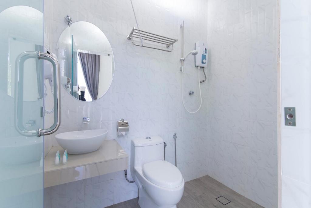 Rock Mountain, Raub | 2024 Updated Prices, Deals