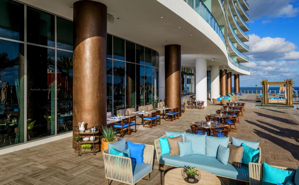 Hyde Resort and Residences, Hallandale Beach (FL) | 2024 Updated Prices ...