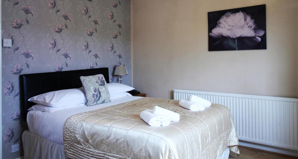 Fairway Hotel, Bathgate up to 30% OFF - Book Now