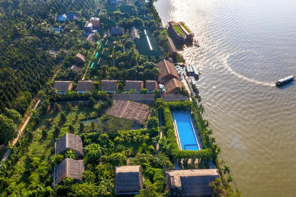 Mekong Lodge Resort, Cai Be (Tien Giang) | 2024 Updated Prices, Deals