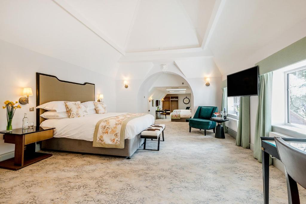 Burnside Hotel | Cotswolds Guide