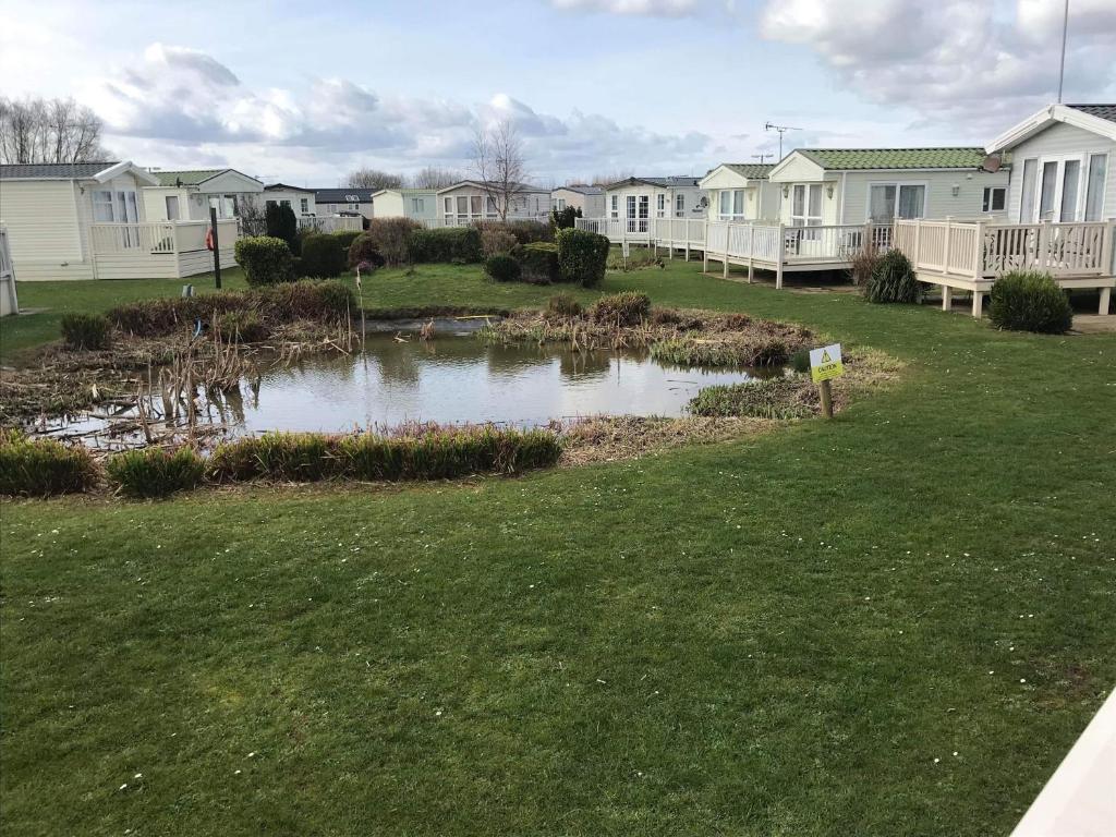 The Manor at Manor Park Hunstanton with WiFi free pets Entire house ...