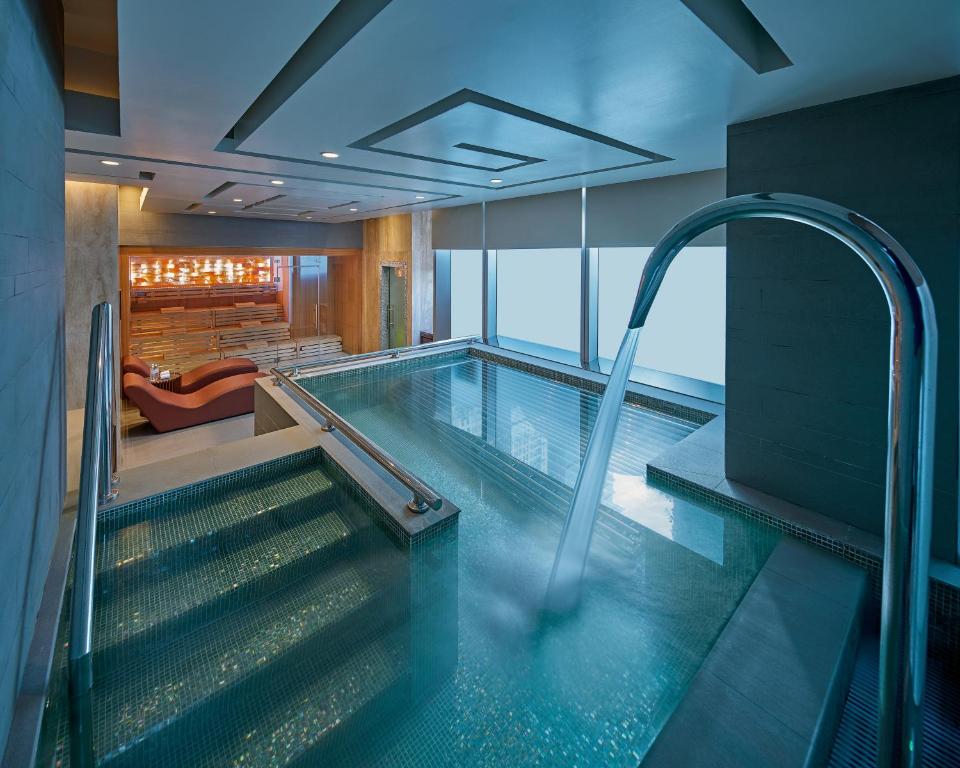 Grand Hyatt Manila, Manila | 2025 Updated Prices, Deals