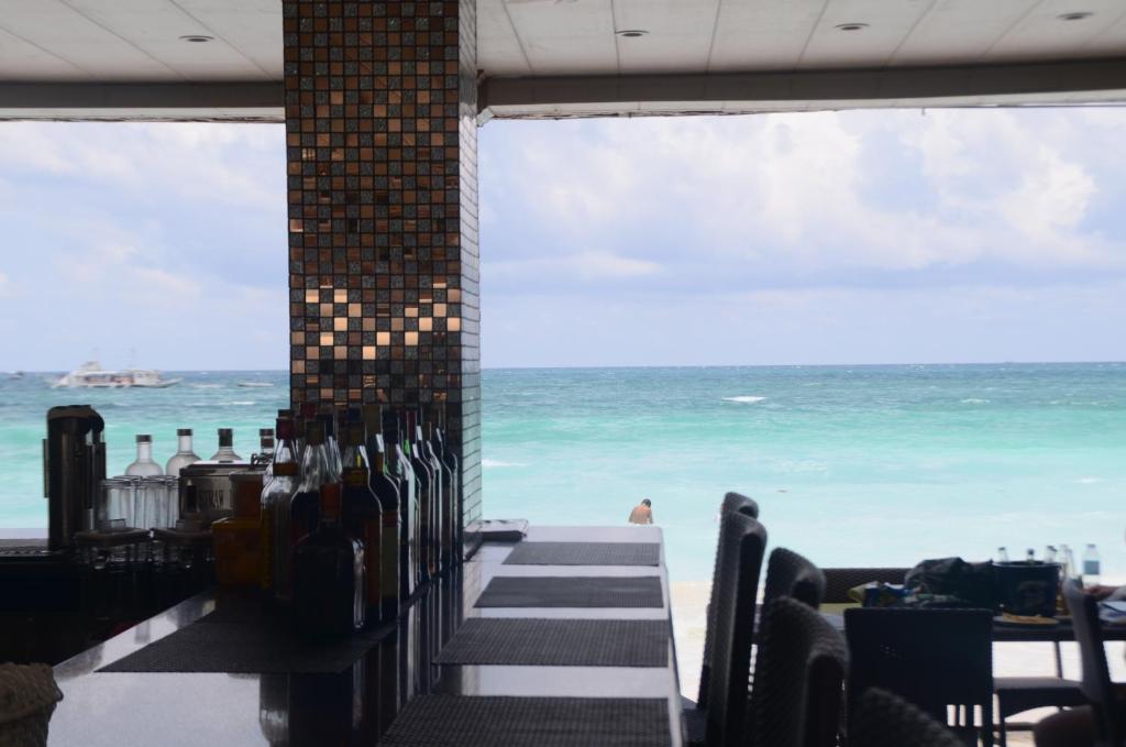 Diamond Water Edge Resort, Boracay Island | 2024 Updated Prices, Deals