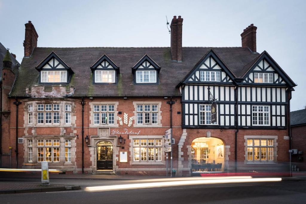 The Wheatsheaf Hotel, Sandbach Guest House - Deals, Photos & Reviews