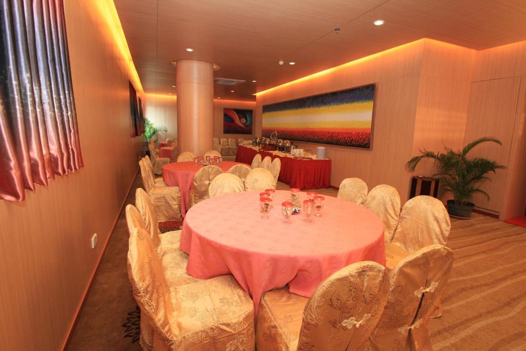 Crown Vista Batam Hotel, Batam Island | 2024 Updated Prices, Deals