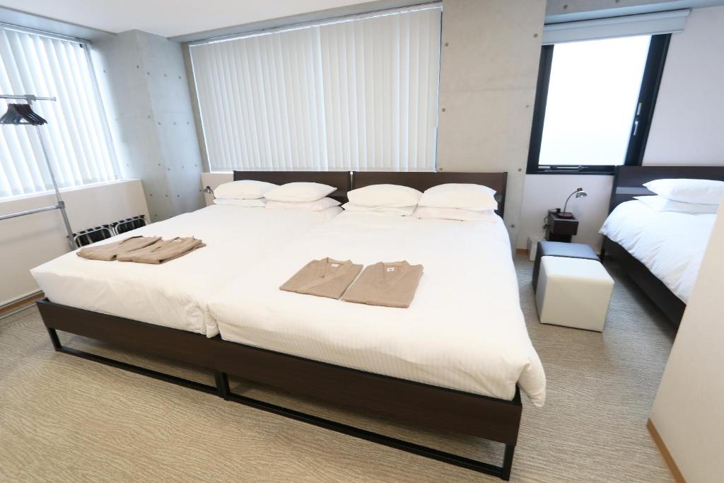 라이트닝 호텔 (Lightning Hotel) 실제 이용후기 및 할인 특가