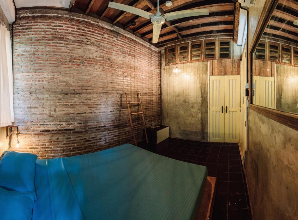 The Flying Fish Hostel, Dumaguete | 2024 Updated Prices, Deals