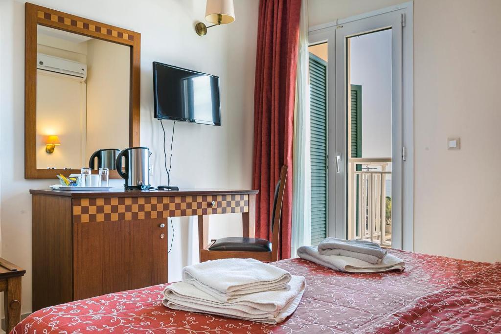 Best Price on Lassi Hotel in Kefalonia + Reviews!