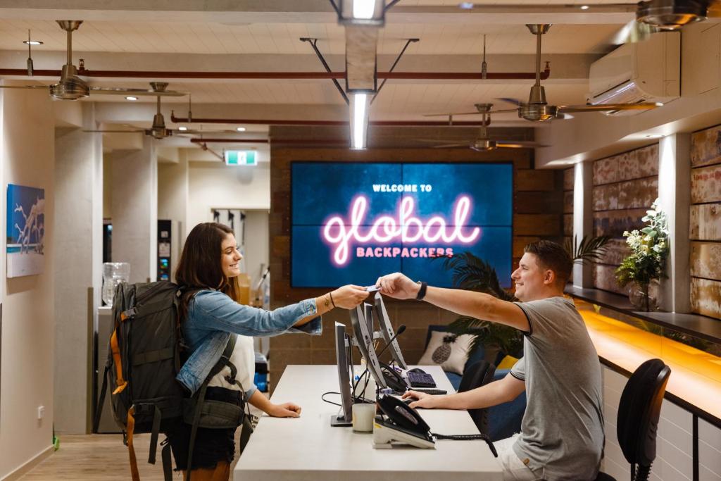 Global Backpackers Cairns Hostel - Deals, Photos & Reviews