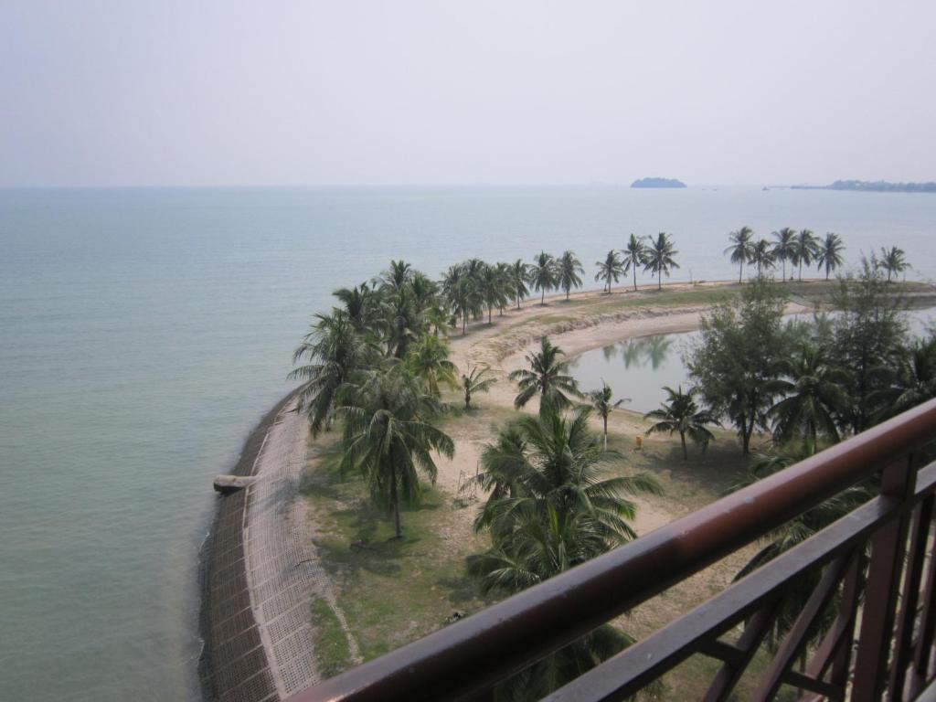 Paradise Lagoon Apartment, Port Dickson | 2024 Updated Prices, Deals