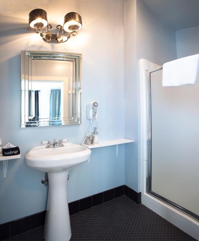 Ballard Inn, Seattle (WA) | 2024 Updated Prices, Deals