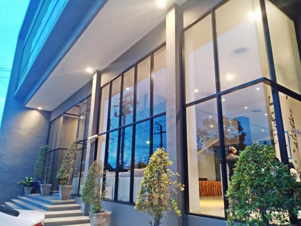 Vismaya Hotel Suvarnabhumi - 2025 Cheaper Prices!