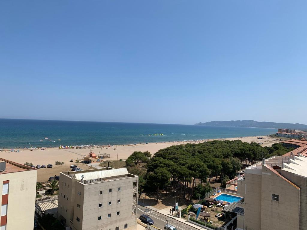 Best Price on Hotel Panorama in L'Estartit + Reviews!