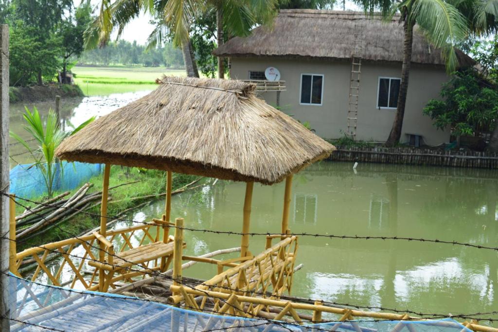 sundarban jungle mahal village in Gosāba, India - reviews, prices ...
