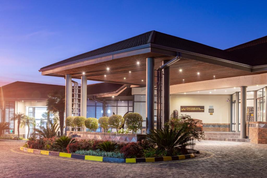 aha Kopanong Hotel & Conference Centre, Johannesburg | 2025 Updated ...