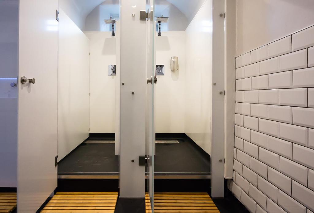 CoDE Pod – The CoURT - Edinburgh Hostel - Deals, Photos & Reviews