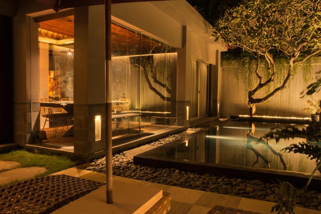 Best Price on Pronoia Beach Resort in Bali + Reviews!