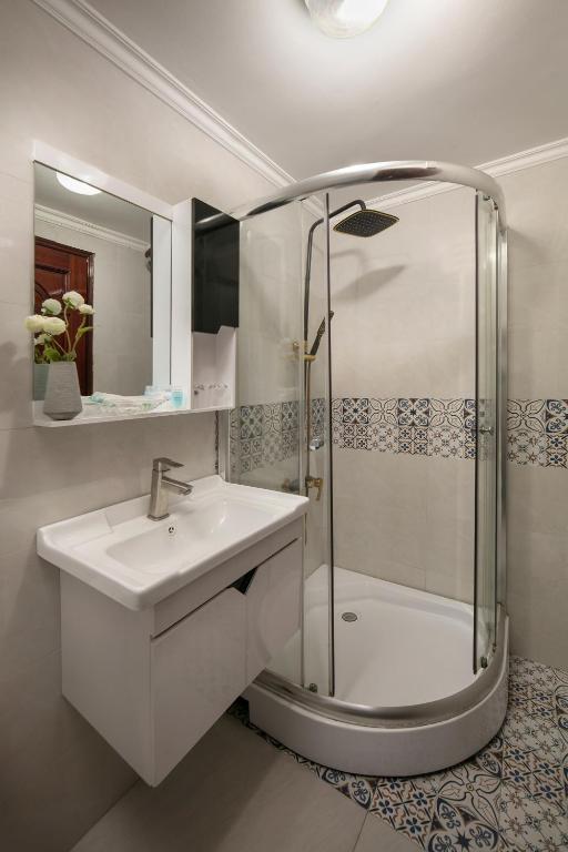 Little Diamond Hotel, Hanoi | 2024 Updated Prices, Deals