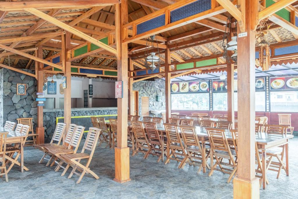 OYO 1347 Joglo Garut Cottage Syariah, Garut | 2024 Updated Prices, Deals