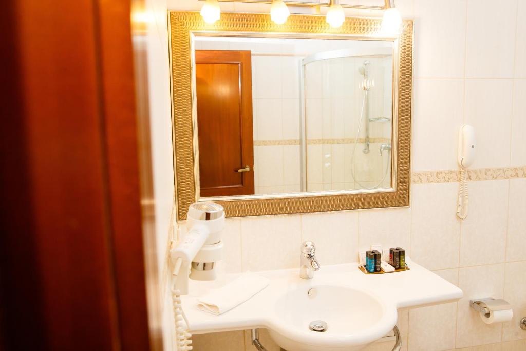 Hotel Select, Iasi | 2024 Updated Prices, Deals