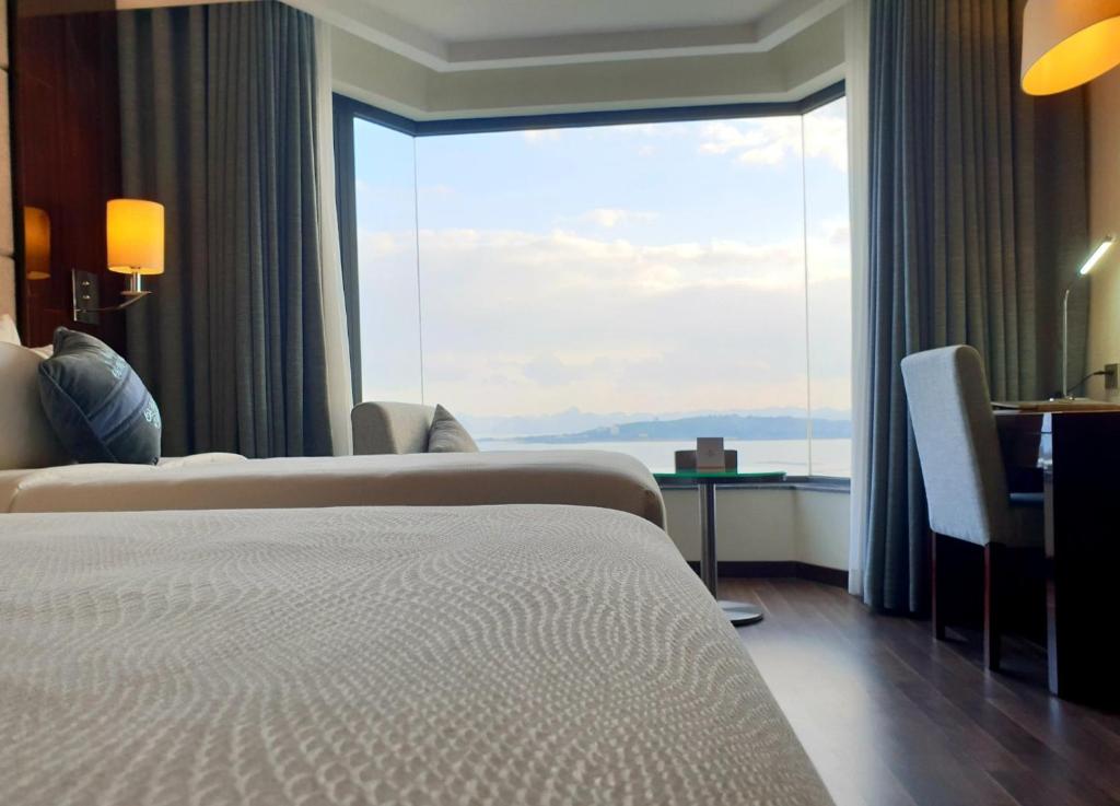 Central Luxury Ha Long Hotel, Hạ Long | 2024 Updated Prices, Deals