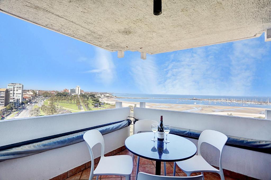 Melbourne Ocean View Hotels - Book at Hotel.com.au