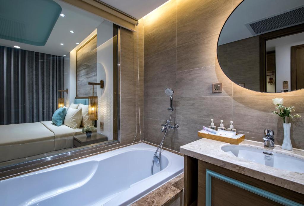 Icon Saigon - LifeStyle Design Hotel, Ho Chi Minh City | 2024 Updated ...