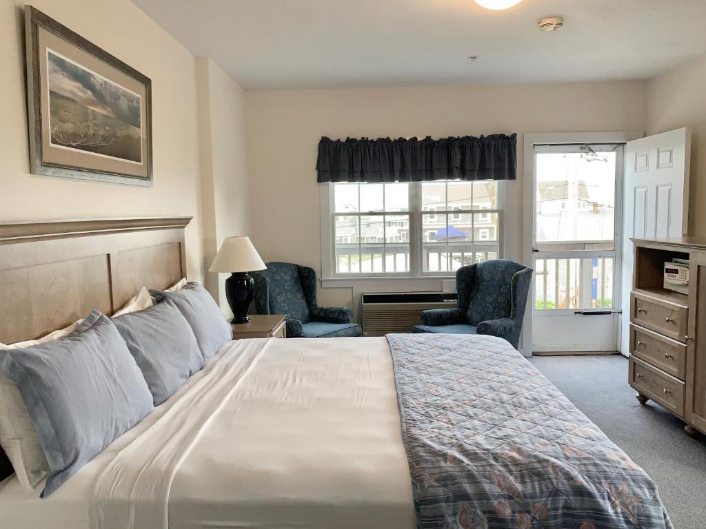 Lighthouse Inn Cape Cod, West Dennis (MA) | 2025 Updated Prices, Deals