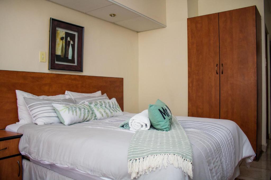 Pits Lodge, Polokwane from $27 - Book Now