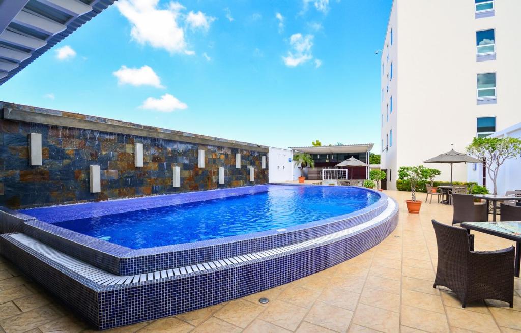 Hotel Hex - 2025 Cheaper Prices!