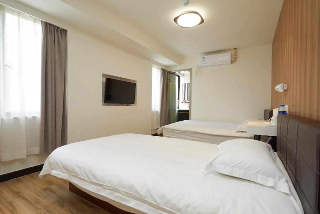 Meego Youth Hotel, Shanghai | 2024 Updated Prices, Deals