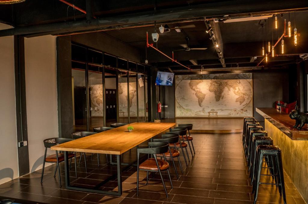 Bed Attitude Hostel Cenang | Langkawi 2024 UPDATED DEALS £8, HD Photos ...