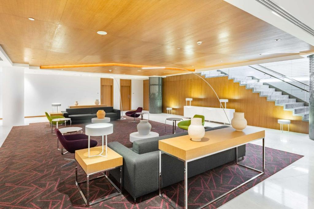 Radisson Blu Hotel & Residence, Riyadh Diplomatic Quarter, Riyadh ...