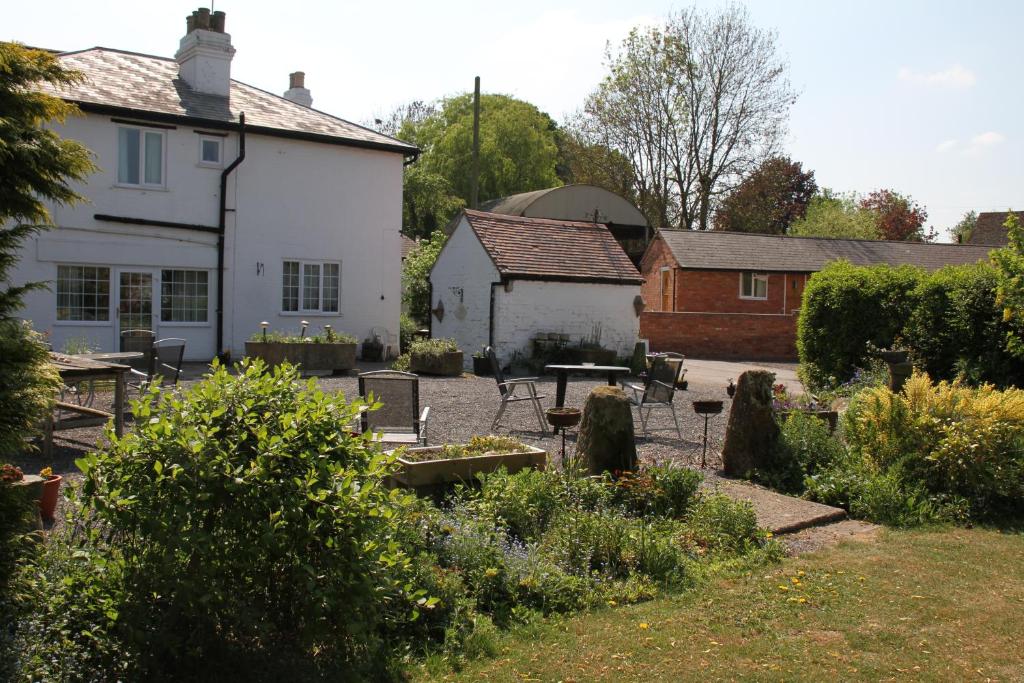 Church Farm | Cotswolds Guide
