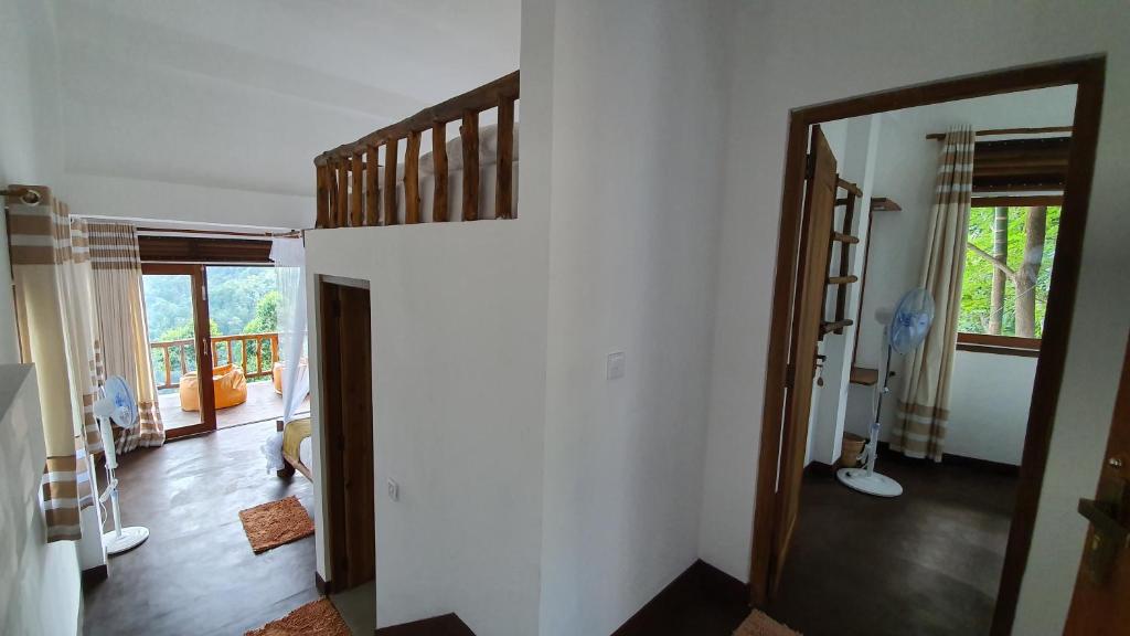 Ella Mount View Guest Inn Hotel - Deals, Photos & Reviews