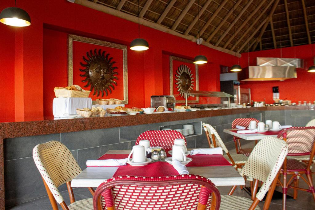 Decameron Isla Coral Guayabitos, Ramada All-Inclusive Resort, Holiday ...