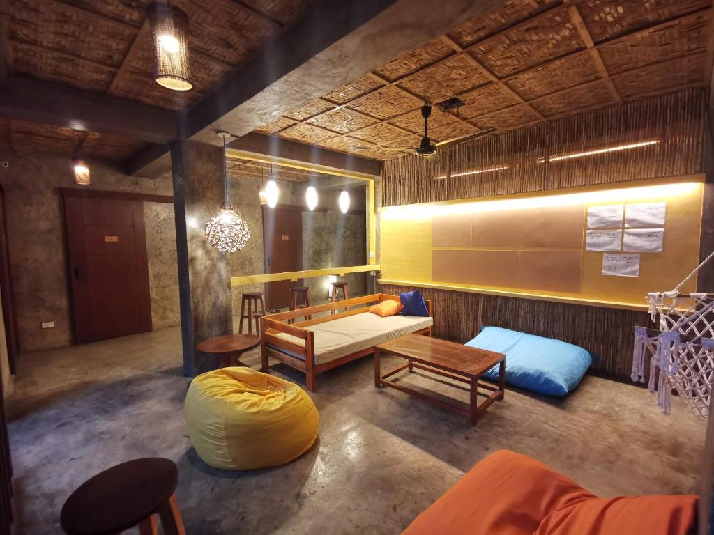 Best Price on Hang Loose Hostel (Hang Loose Hostel) in Siargao Island ...