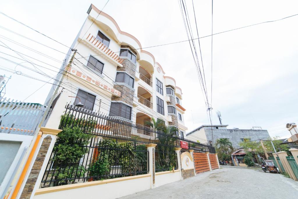 RedDoorz @ Q Abeto Street Mandurriao, Iloilo City from $23