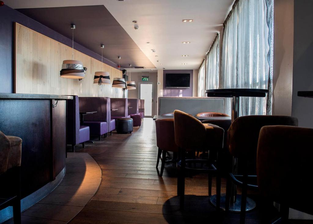 Best Price on Avonbridge Hotel in Hamilton + Reviews!