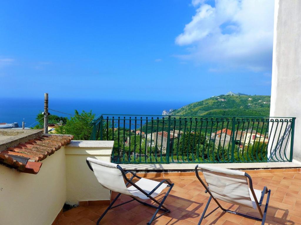 Holiday Apartments in Torca, Italy - price from $8 | Planet of Hotels