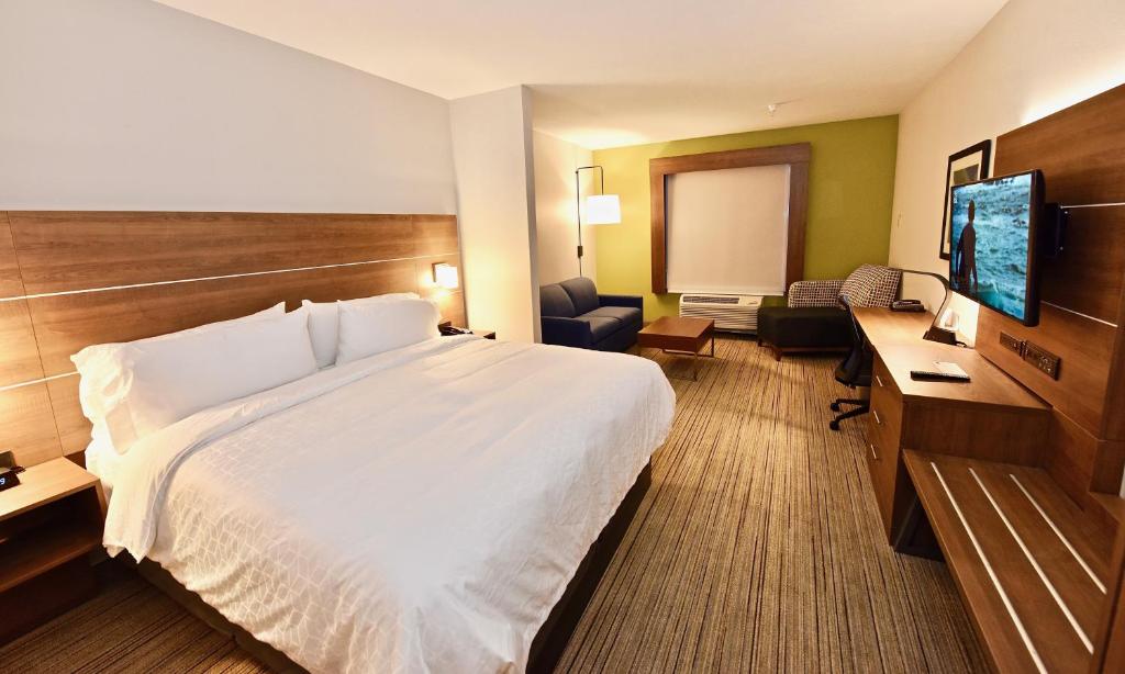 Holiday Inn Express & Suites Perryville I-55, Perryville (MO) | 2024 ...