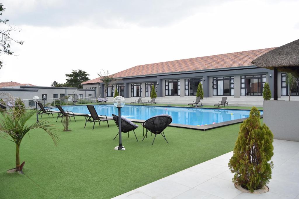 Louisville Lodge Midrand, South Africa - reviews, prices | Planet of Hotels