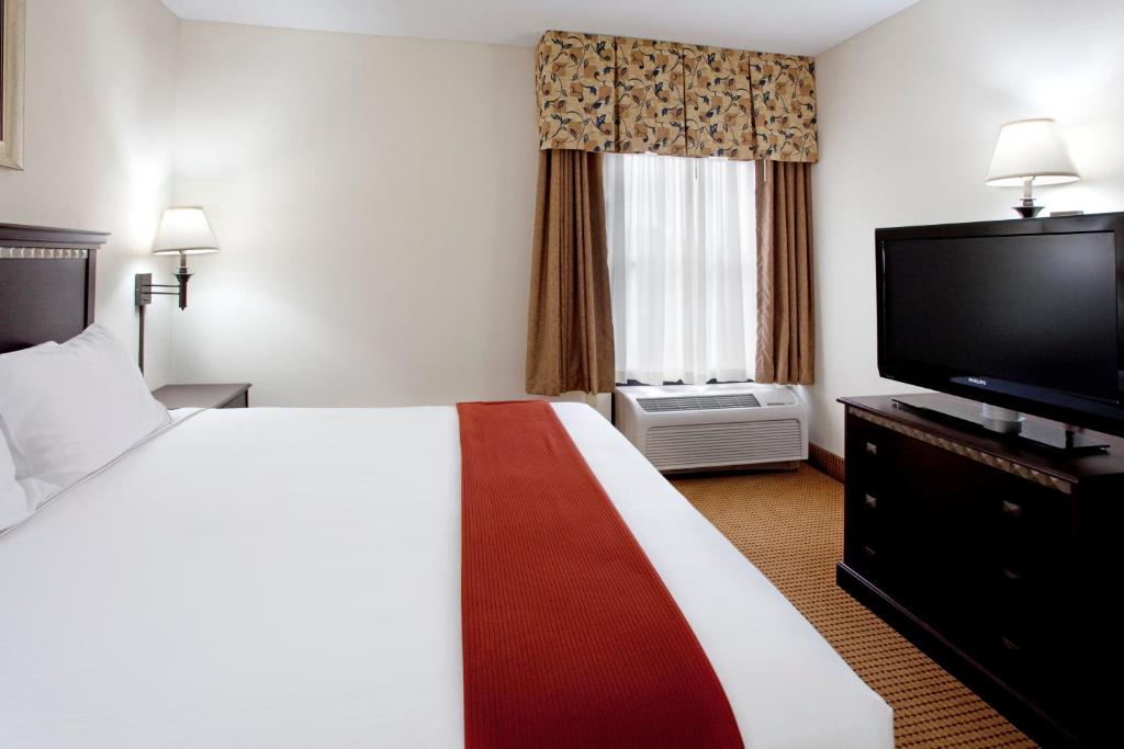 Lexington Inn and Suites | Updated Rates 2024