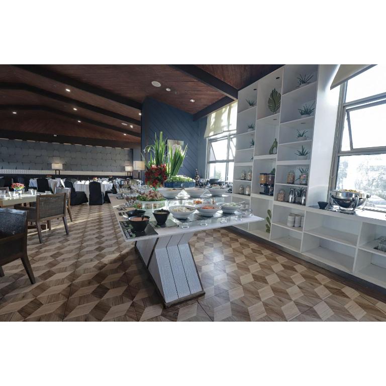 Summit Ridge Tagaytay, Tagaytay | 2024 Updated Prices, Deals