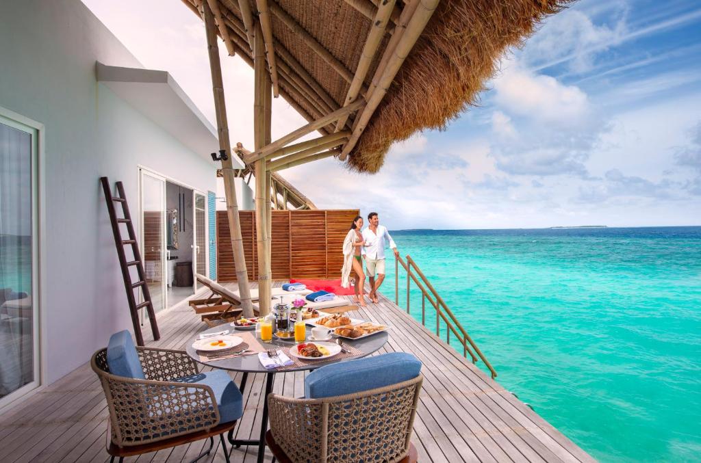 Emerald Maldives Resort & Spa - Deluxe All Inclusive | Maldive Islands ...